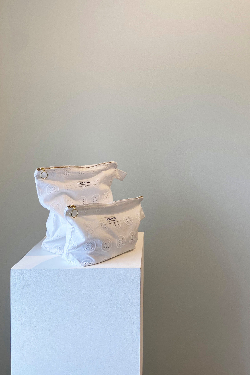 AUGUSTA POUCH – CARE BY ME DK